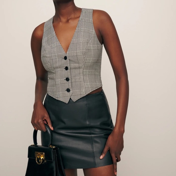 Reformation | Jackets & Coats | Nwt Reformation Devin Vest In Black And ...